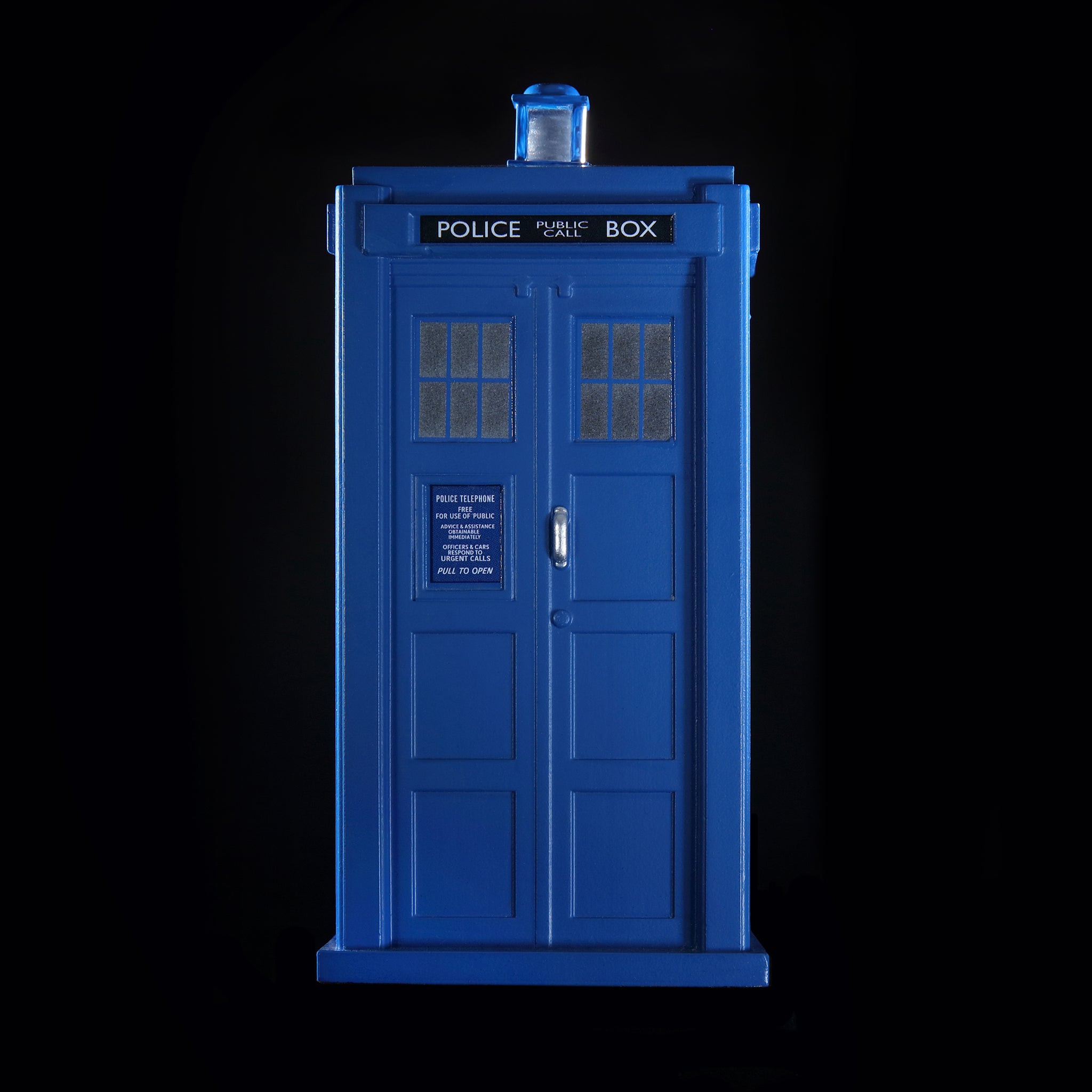 The Third Doctor’s TARDIS Seasons 7-13– Master Replicas