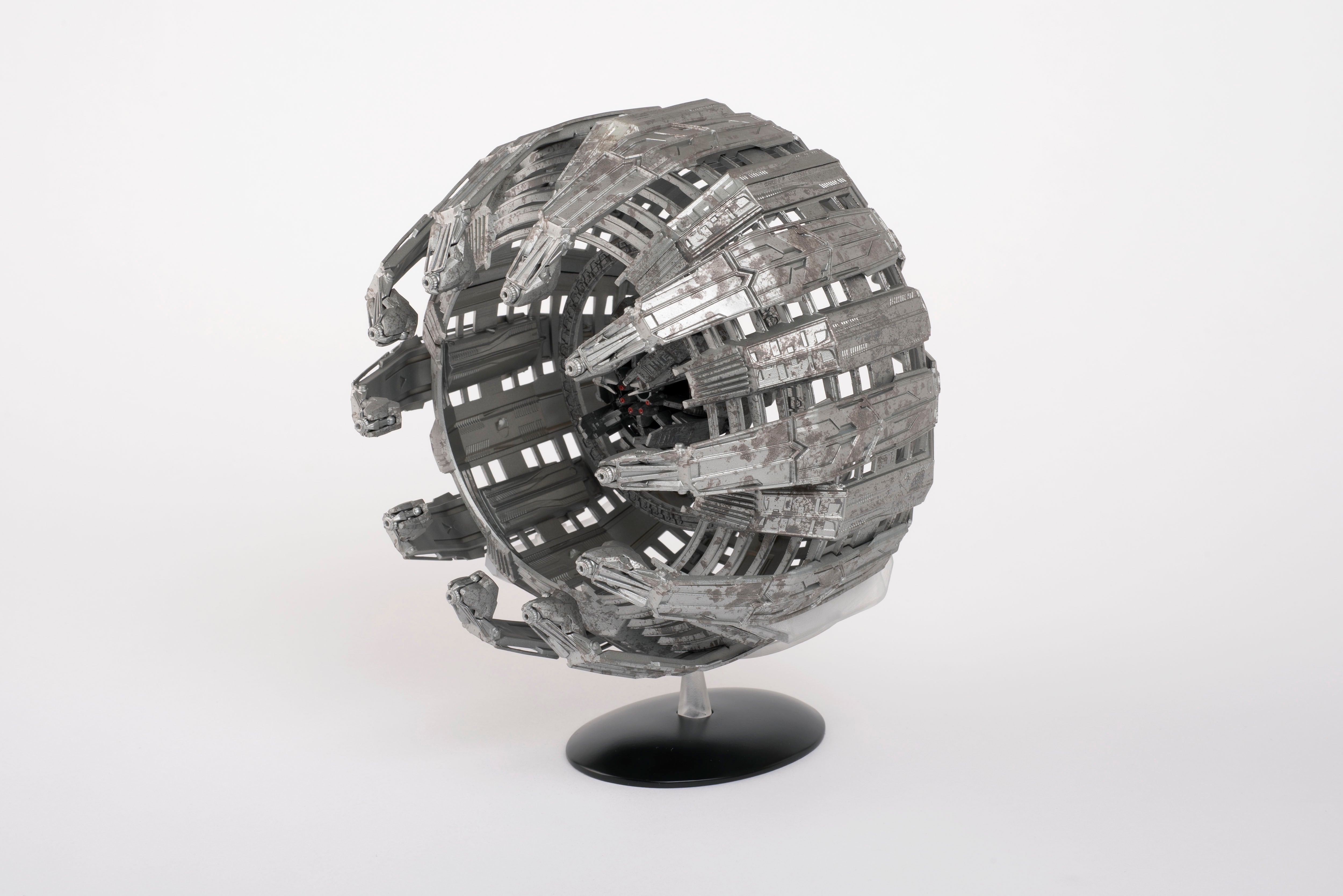 The Orville Kaylon Cruiser – Master Replicas