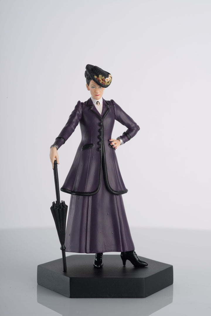 Master Replicas: Collectibles, figures and prop replicas