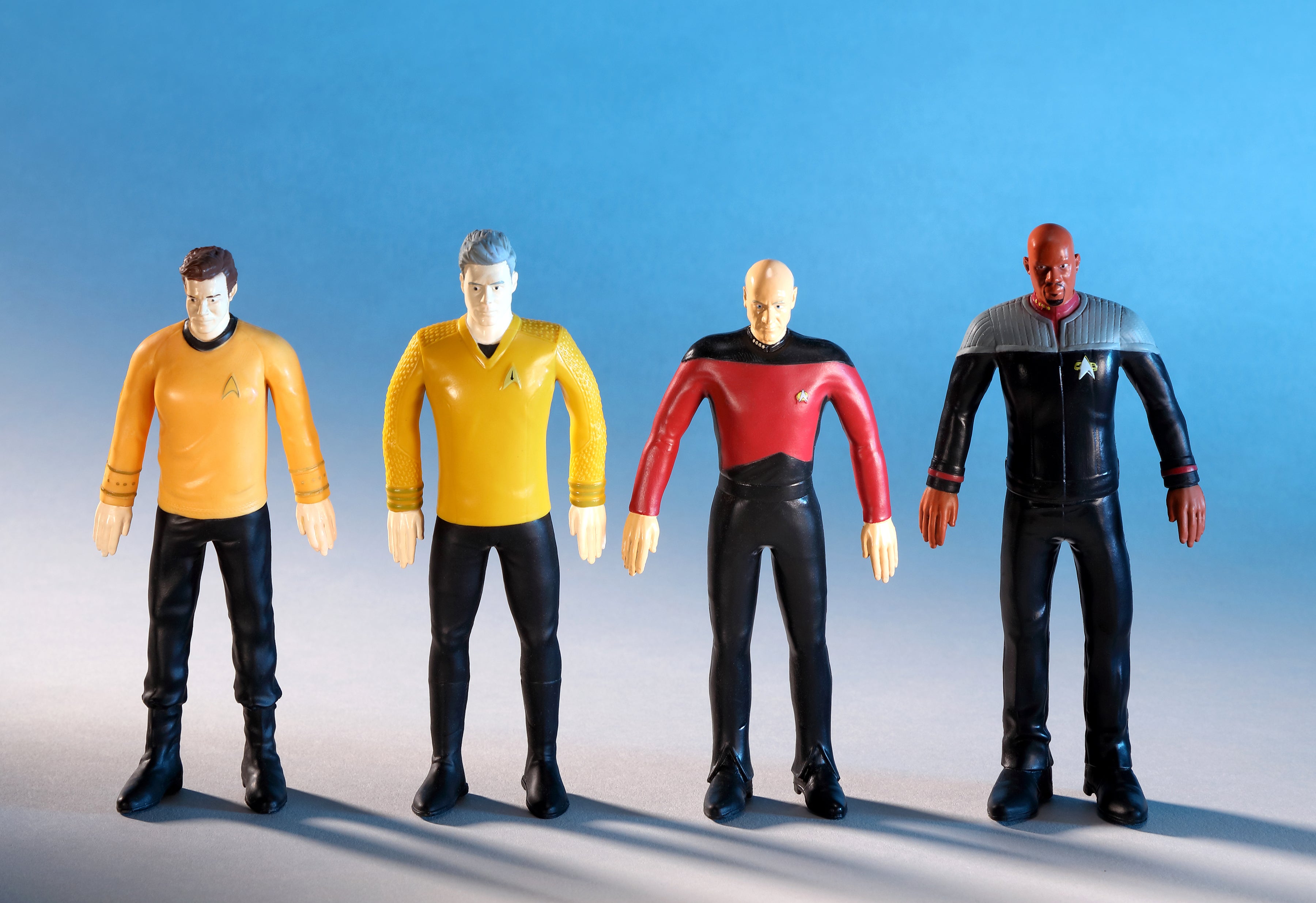 Master Replicas: Collectibles, figures and prop replicas