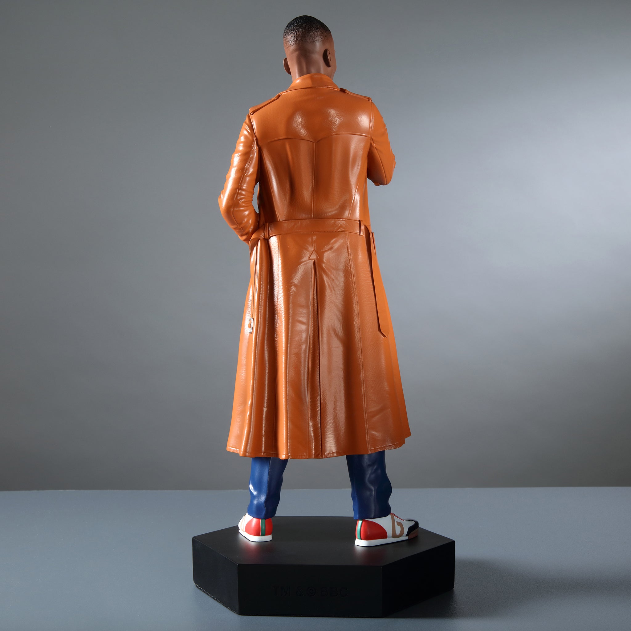 The Fifteenth Doctor Sixth Scale Statue– Master Replicas