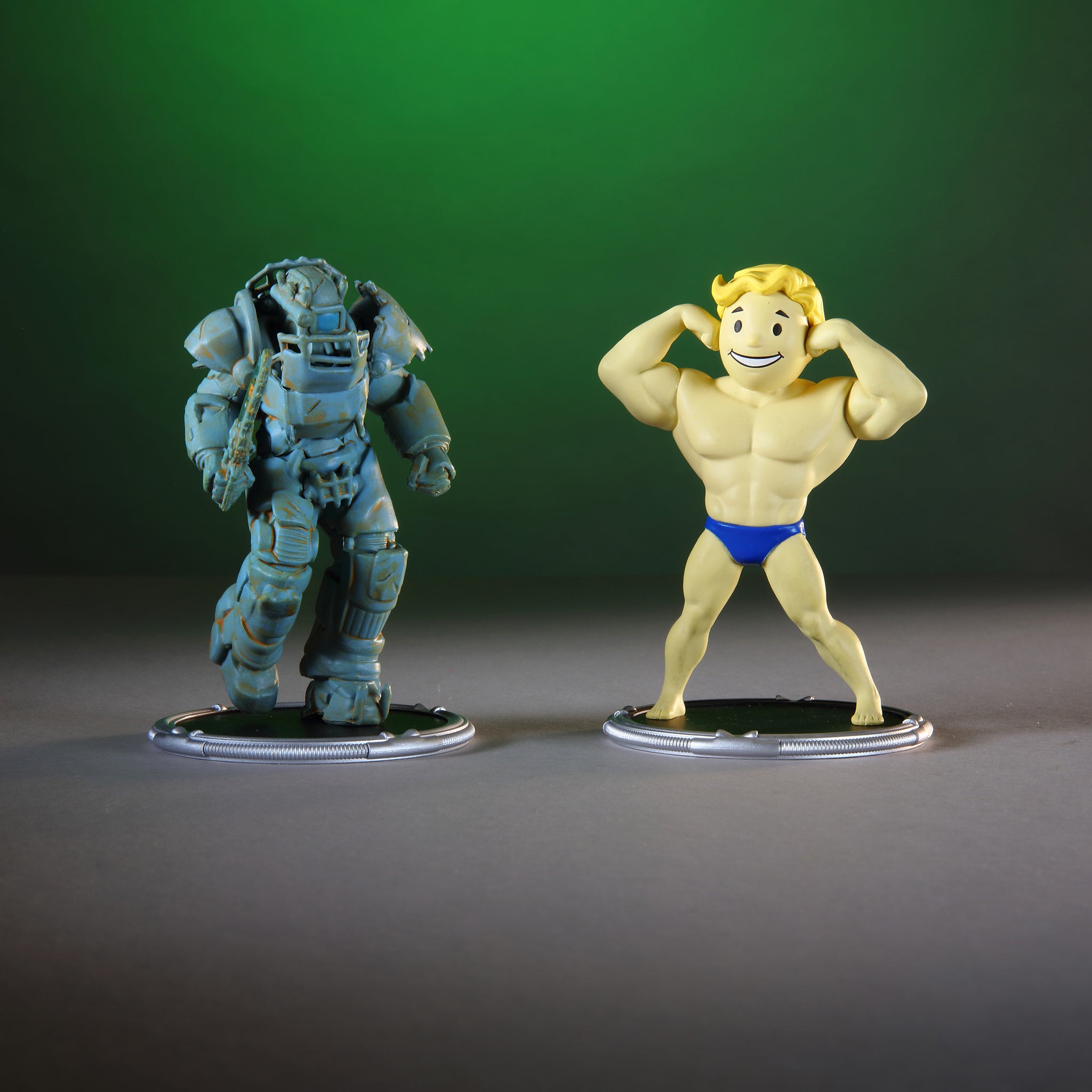 Fallout Raider and Vault Boy (Strong) Mini Figure Set– Master Replicas