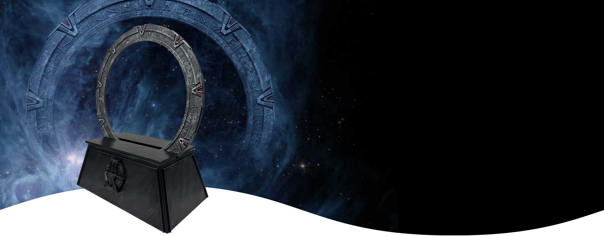 Master Replicas: Collectibles, figures and prop replicas