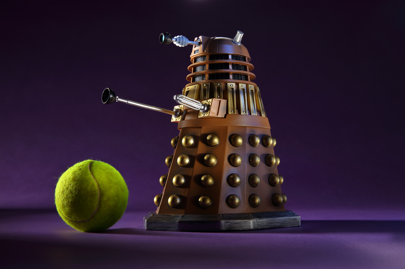 Bronze Dalek - Midsize– Master Replicas