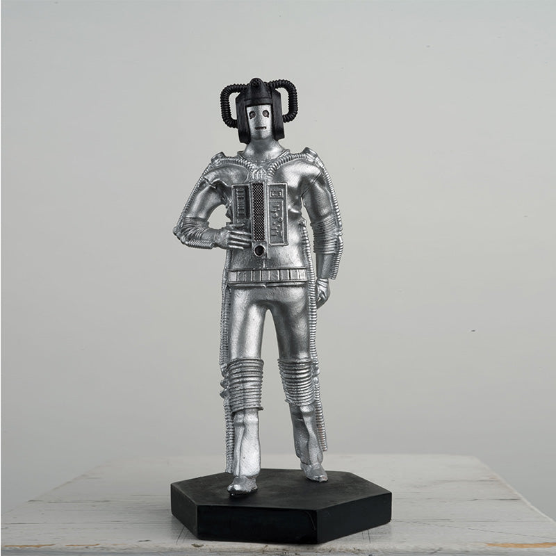 Cyberleader (Revenge of the Cybermen)– Master Replicas