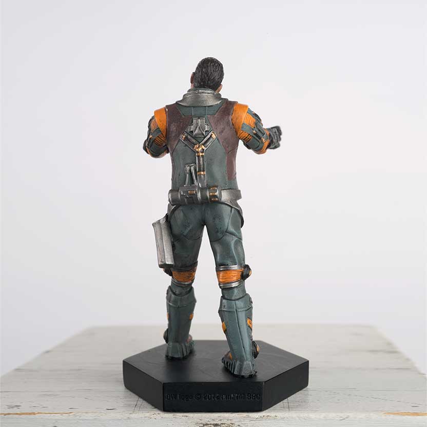 Spacesuit Zombie– Master Replicas