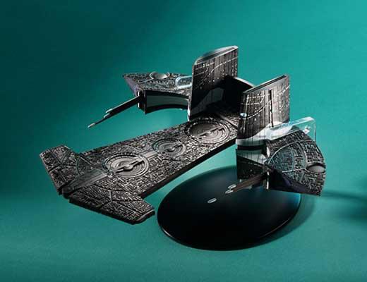 Master Replicas: Collectibles, figures and prop replicas